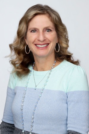 Andrea L Schneider