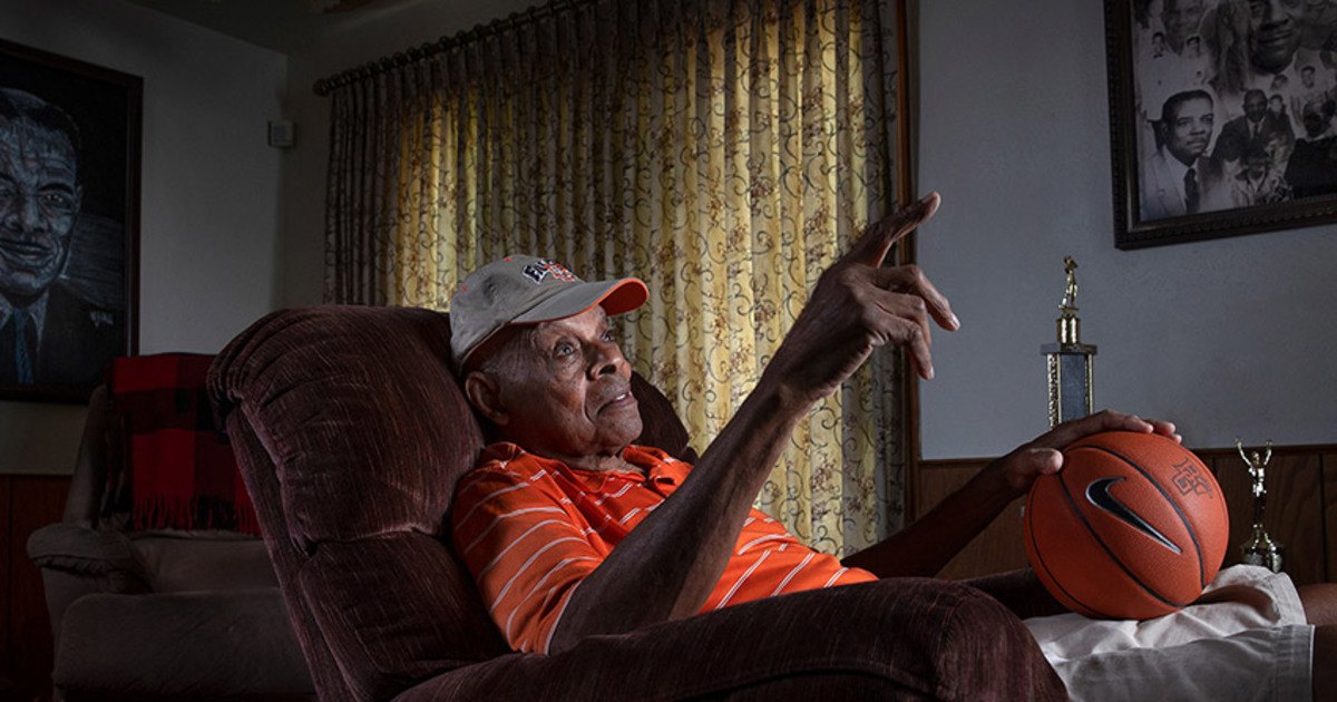 Crystal Ellis: a pioneer in BGSU men's basketball and education