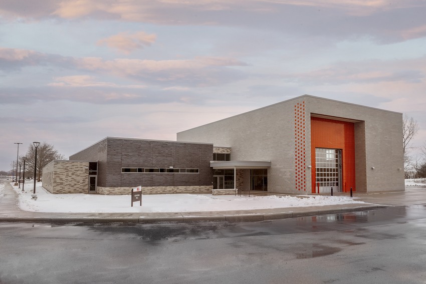 BGSU formally dedicates Kokosing Hall, home of the School of the Built ...