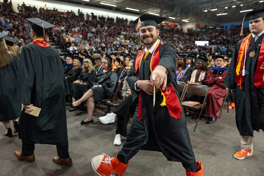 Celebrating the BGSU Spring 2025 Commencement (Public photo gallery ...