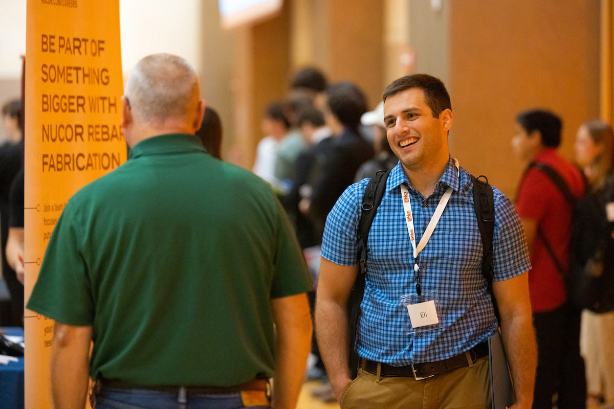 Five ways BGSU students can maximize the career fair experience