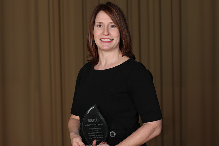 Faculty Senate Presents Distinguished Service Recognition Award To Anne ...